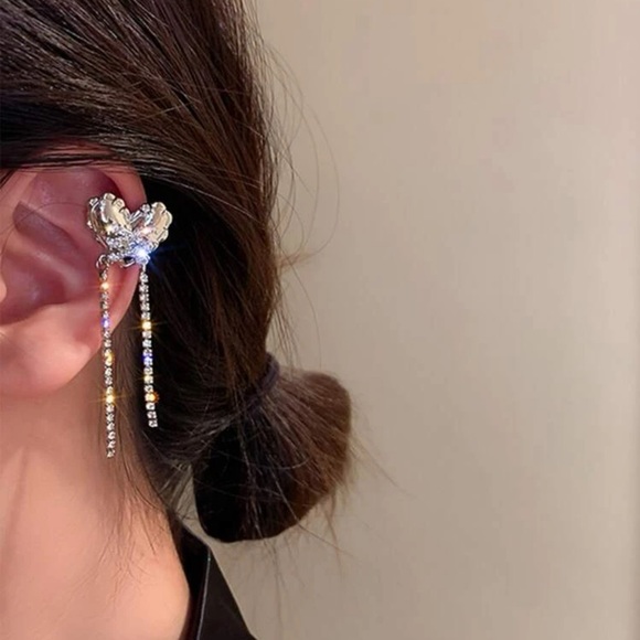 Kathrono | Jewelry | Lovely Pierceless Left Ear Metallic Heart Rhinestone Tassel Ear Cuff | Poshmark